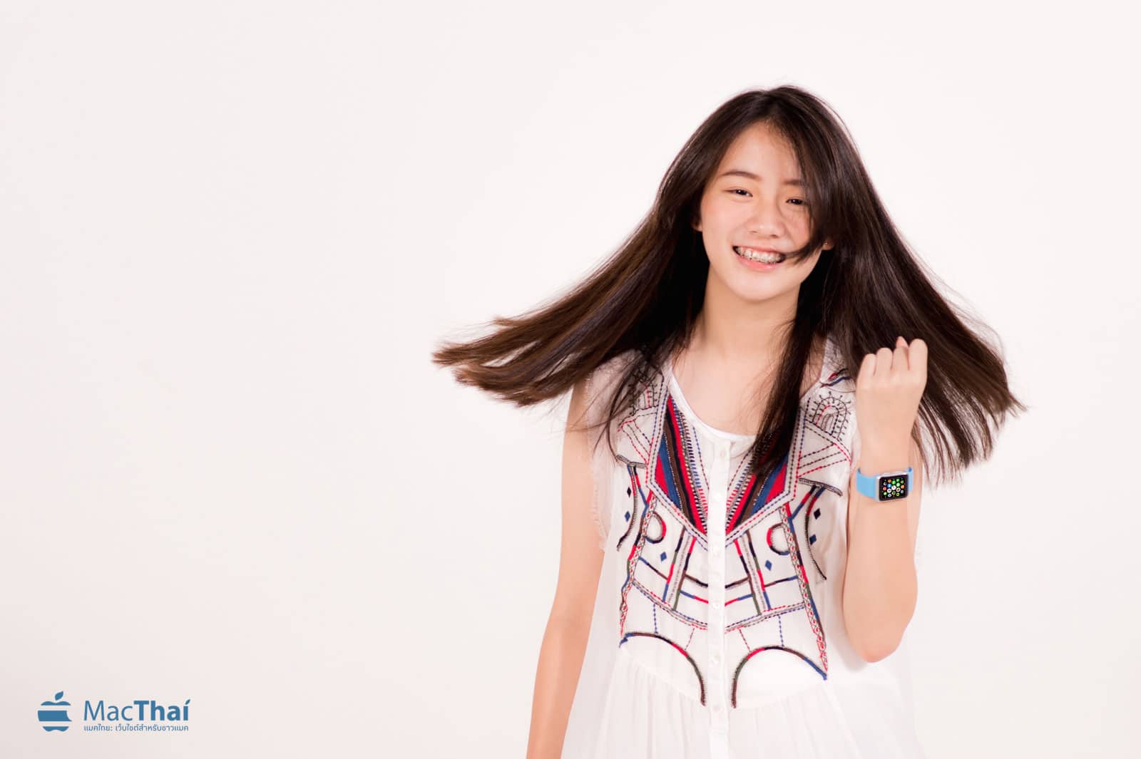 MacThai Model "น้องน้ำ" นักเรียนมัธยม กลับมาอีกครั้งพร้อมกับ Apple Watch