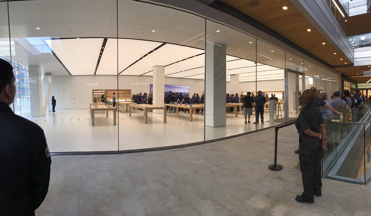Apple เปิดร้านเพิ่ม 3 สาขาในสามเมืองใหญ่ ไมอามี โคโลญ และนานกิง
