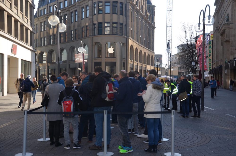 Apple เปิดร้านเพิ่ม 3 สาขาในสามเมืองใหญ่ ไมอามี โคโลญ และนานกิง