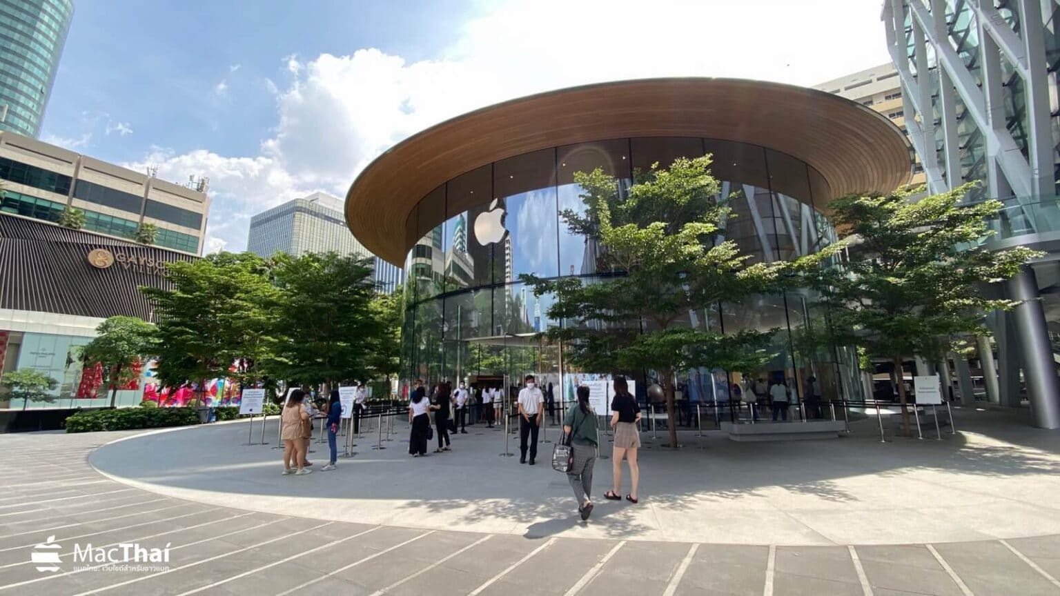 AirTag และอุปกรณ์เสริม เริ่มวางขายที่หน้าร้าน Apple Store และ iStudio ...